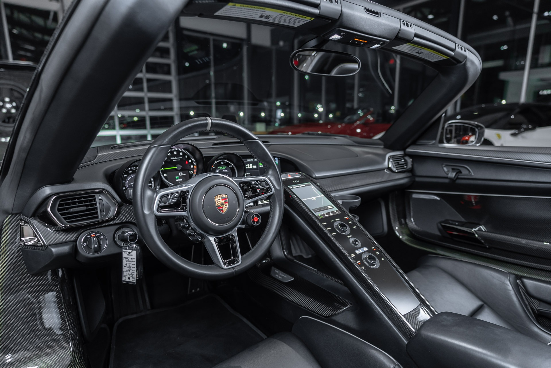 Porsche 918 Spyder Interior