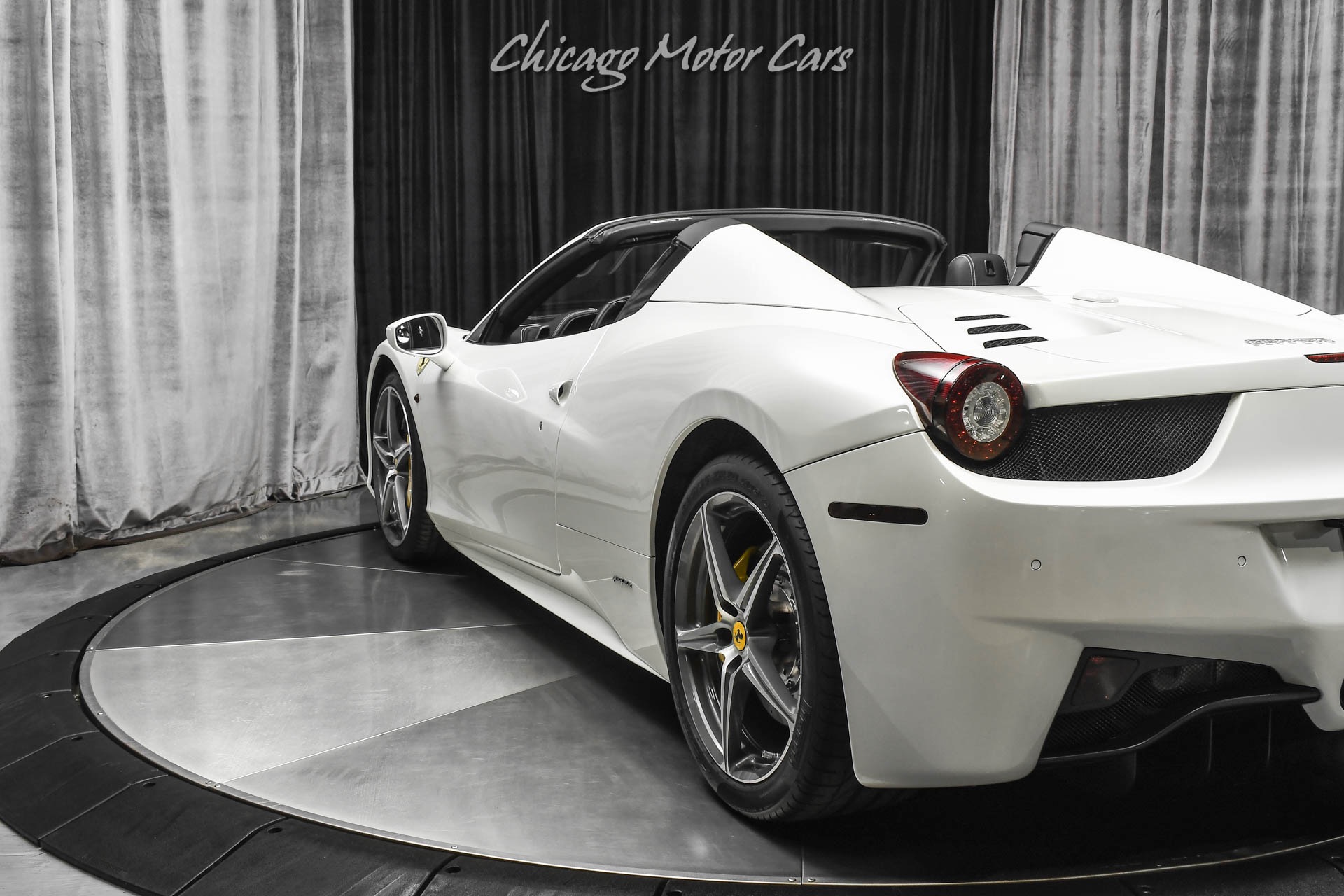 Ferrari 458 Spider White And Black