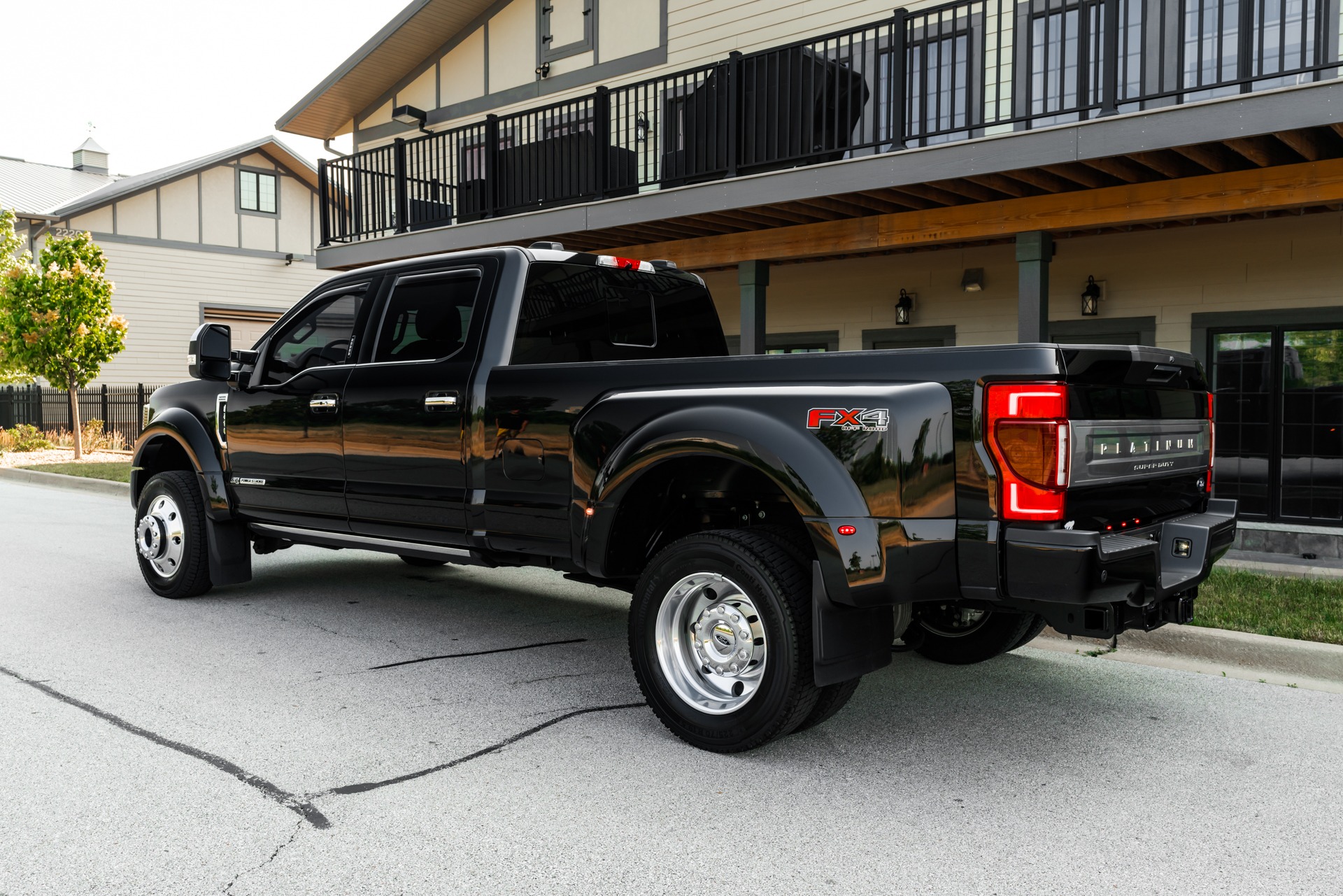 2022 Ford F350 4x4 Dually