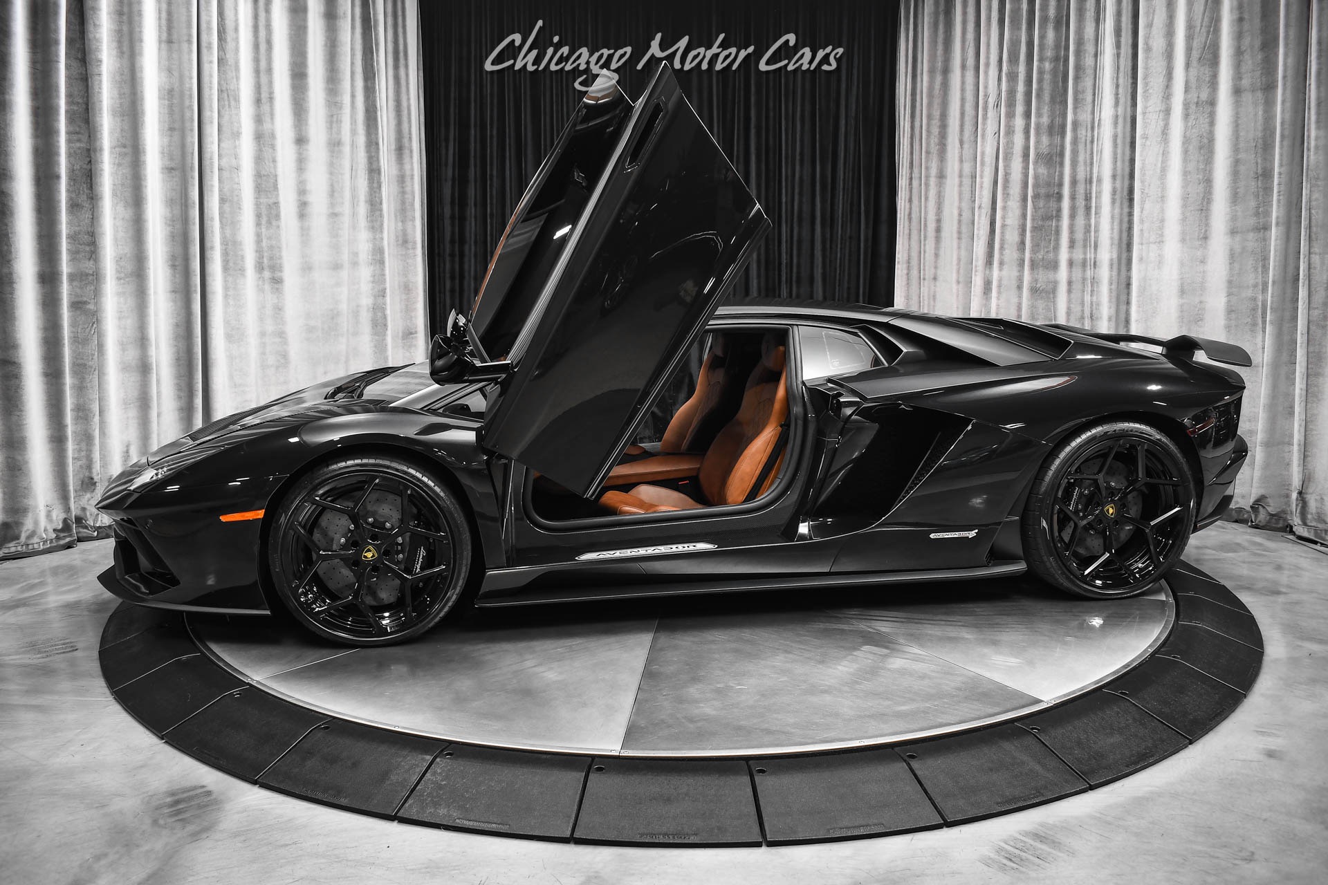 Lamborghini Aventador Matte Black Interior