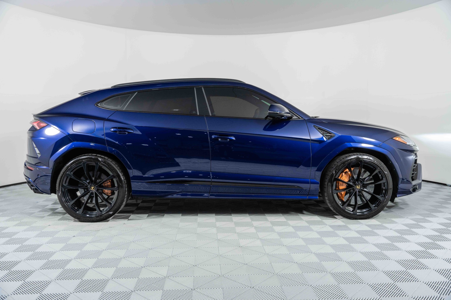 Used 2019 Lamborghini Urus Fully Loaded! Rare Blue! For Sale (Special ...