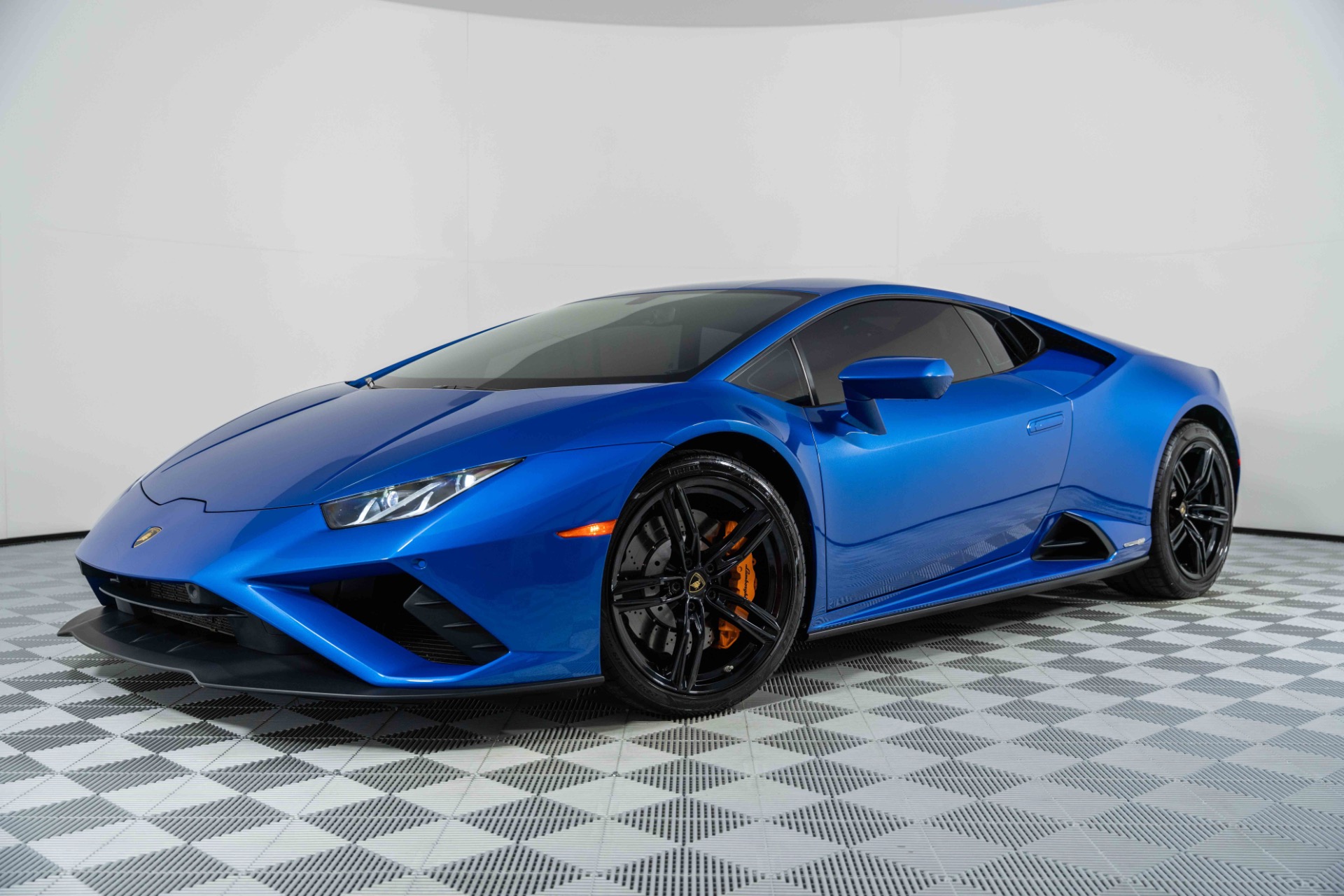 Used 2020 Lamborghini Huracan EVO RWD Stunning Spec! Carbon EVO Seats ...