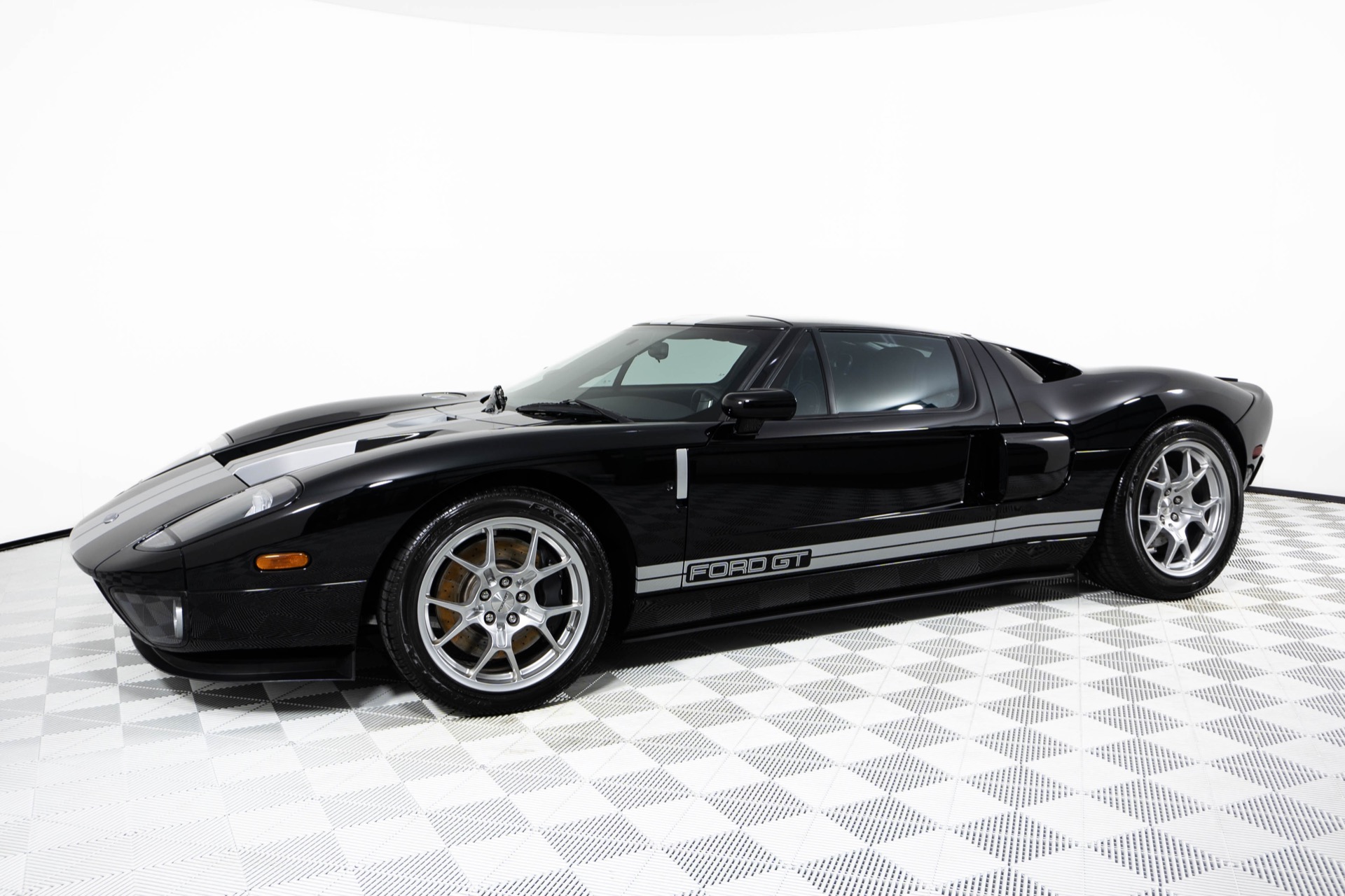 Used 2005 Ford GT 4 Option Car! Just Serviced! Front End PPF! Black on ...