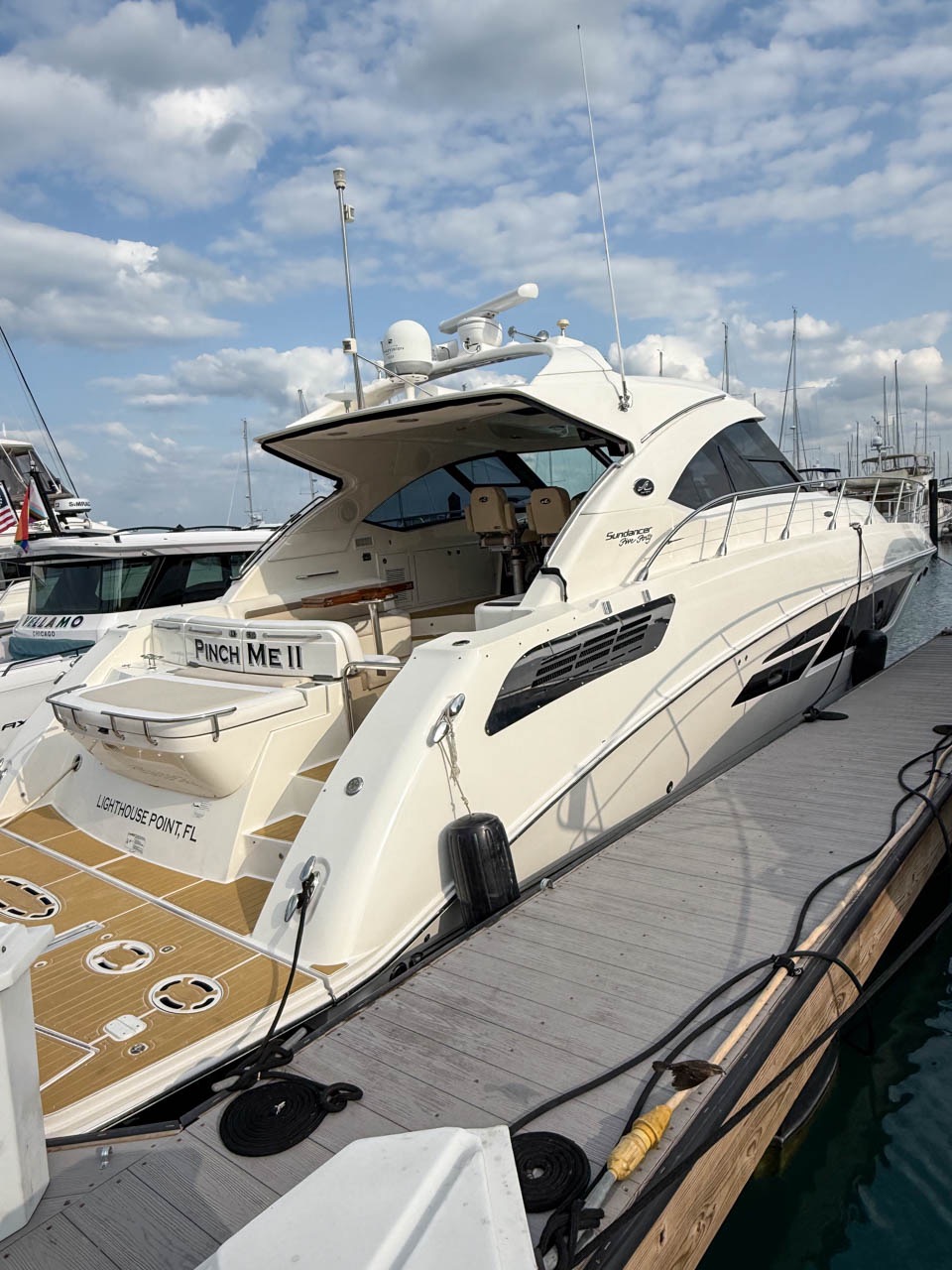 Used 2014 SEA RAY 54 Sundancer Sundancer Hydraulic Marine Lift ...