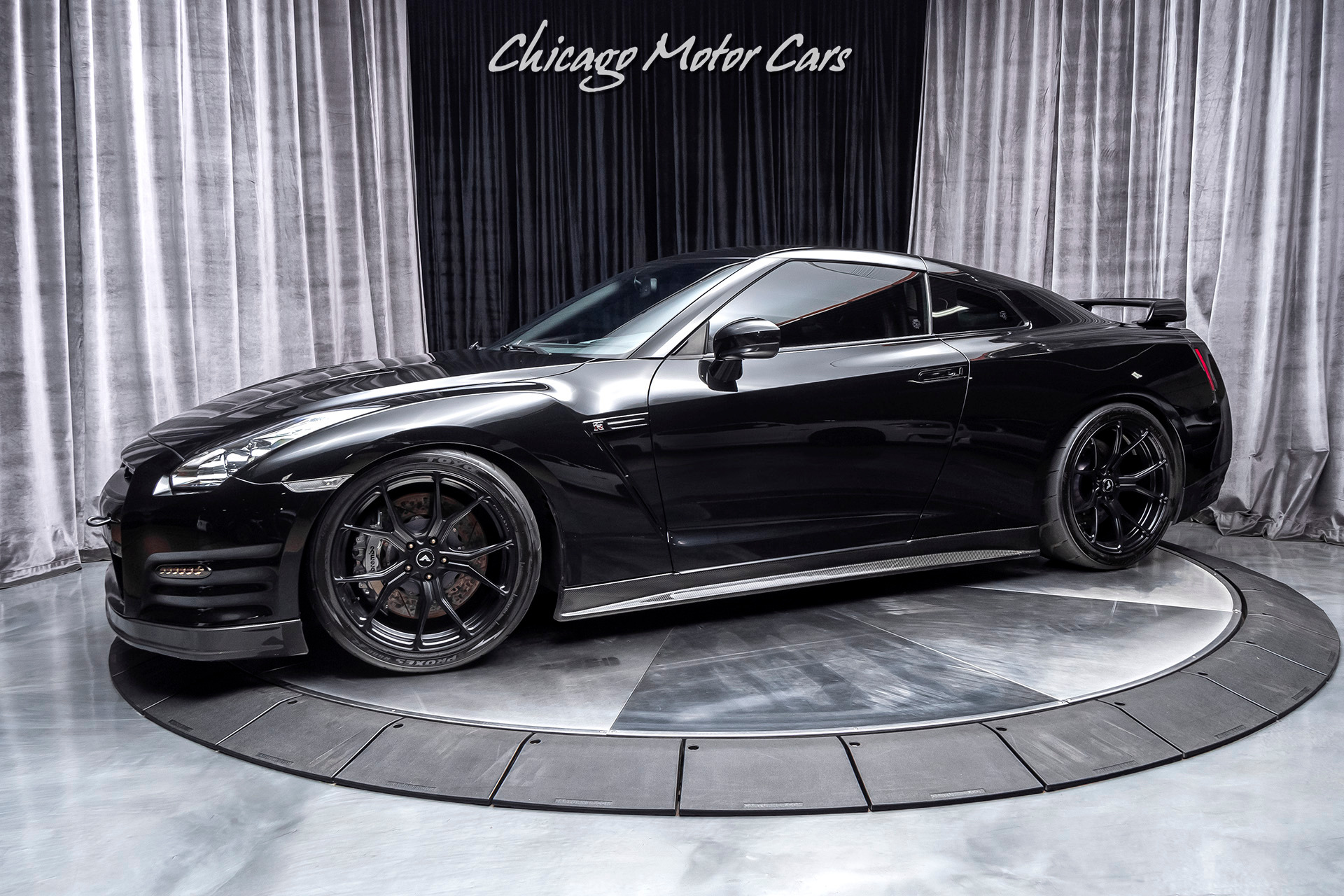Nissan Gt R 2014