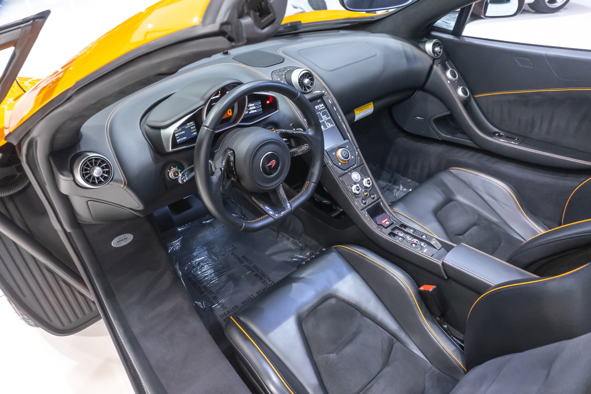 Mclaren 650s Spider Interior