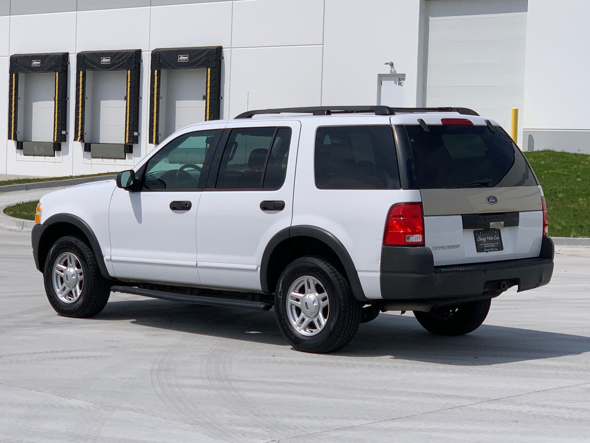 2003 Ford Explorer Xlt White