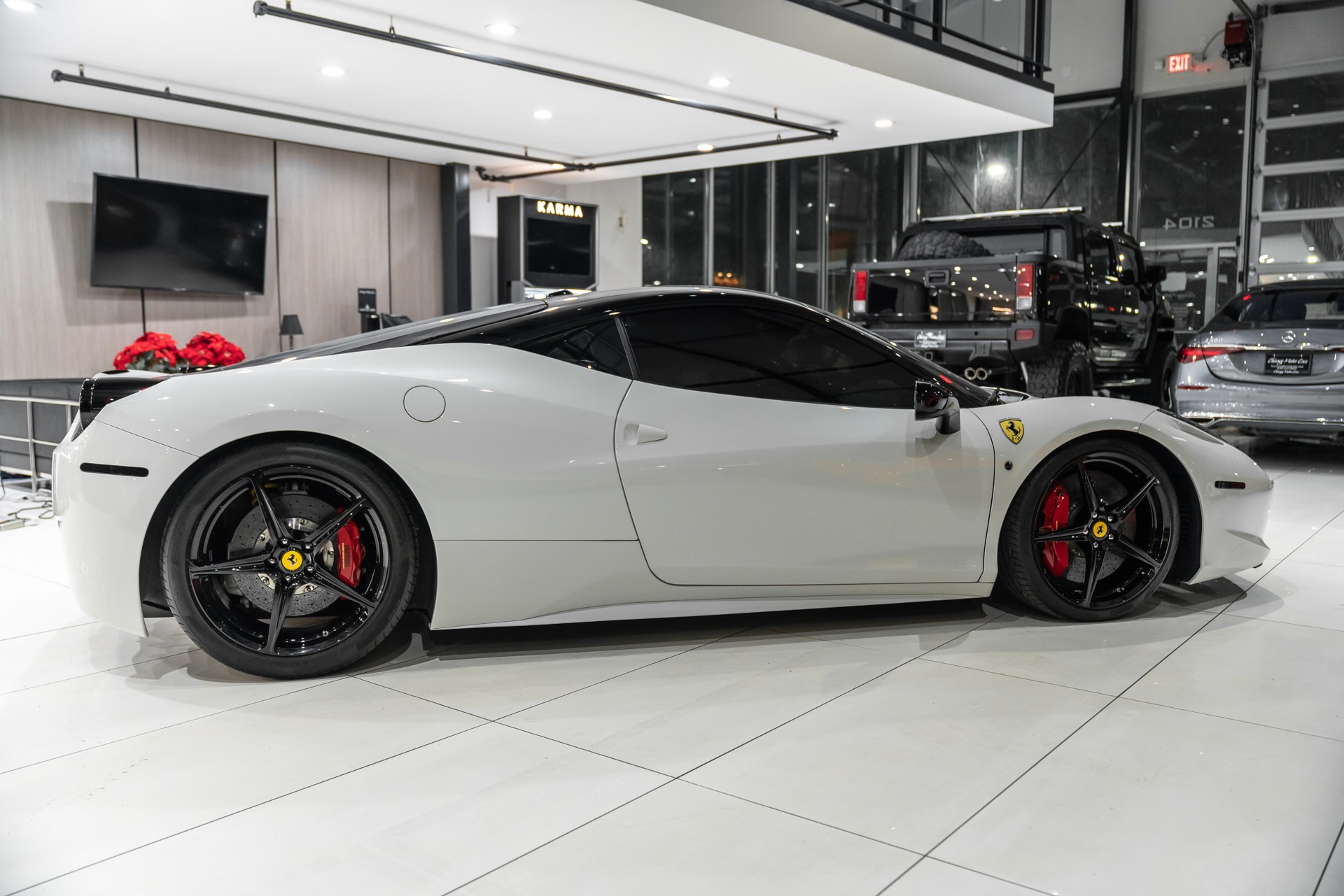 Ferrari 458 Italia White And Black