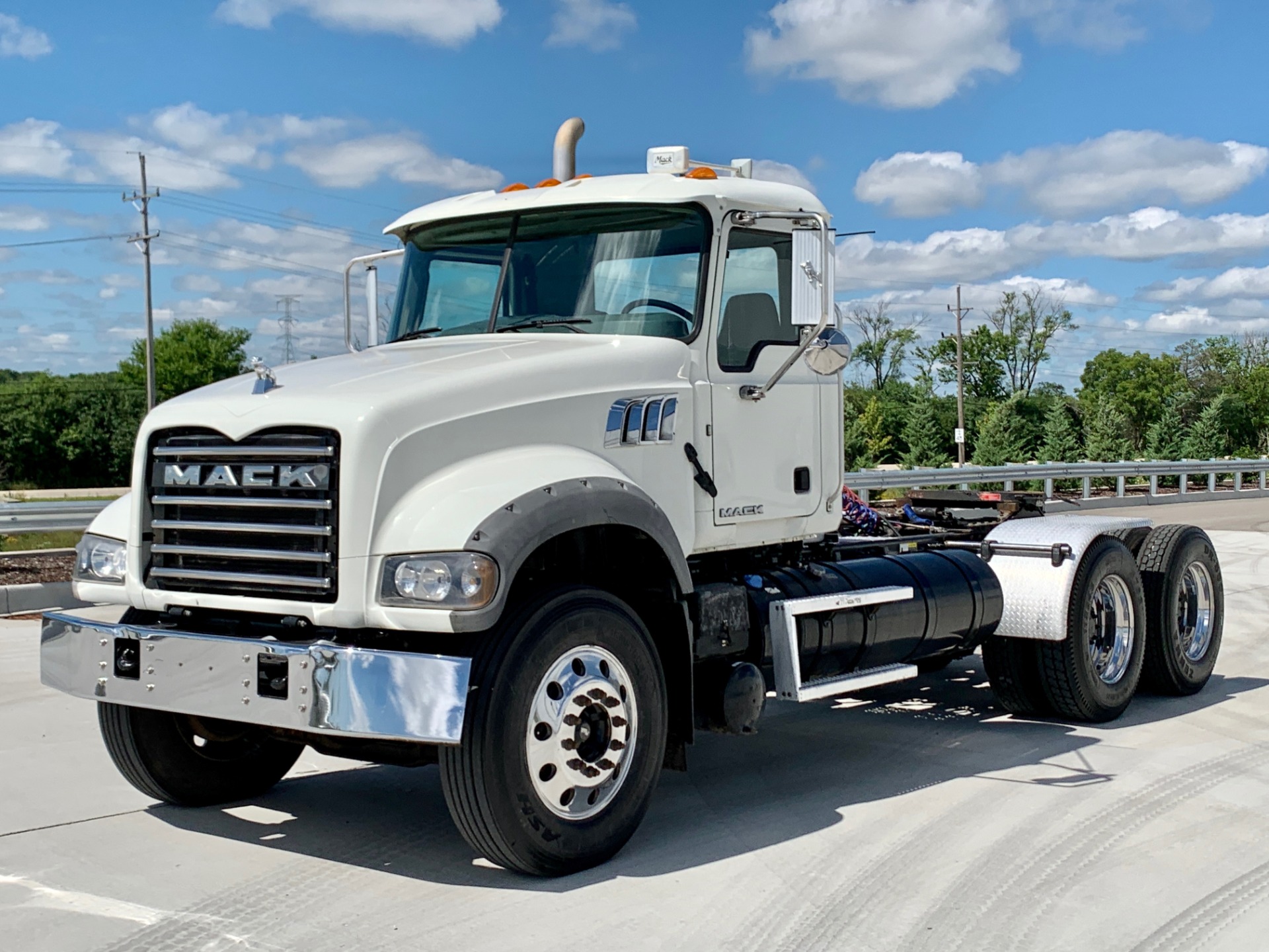 Mack Truck Wallpapers - Top Free Mack Truck Backgrounds - WallpaperAccess