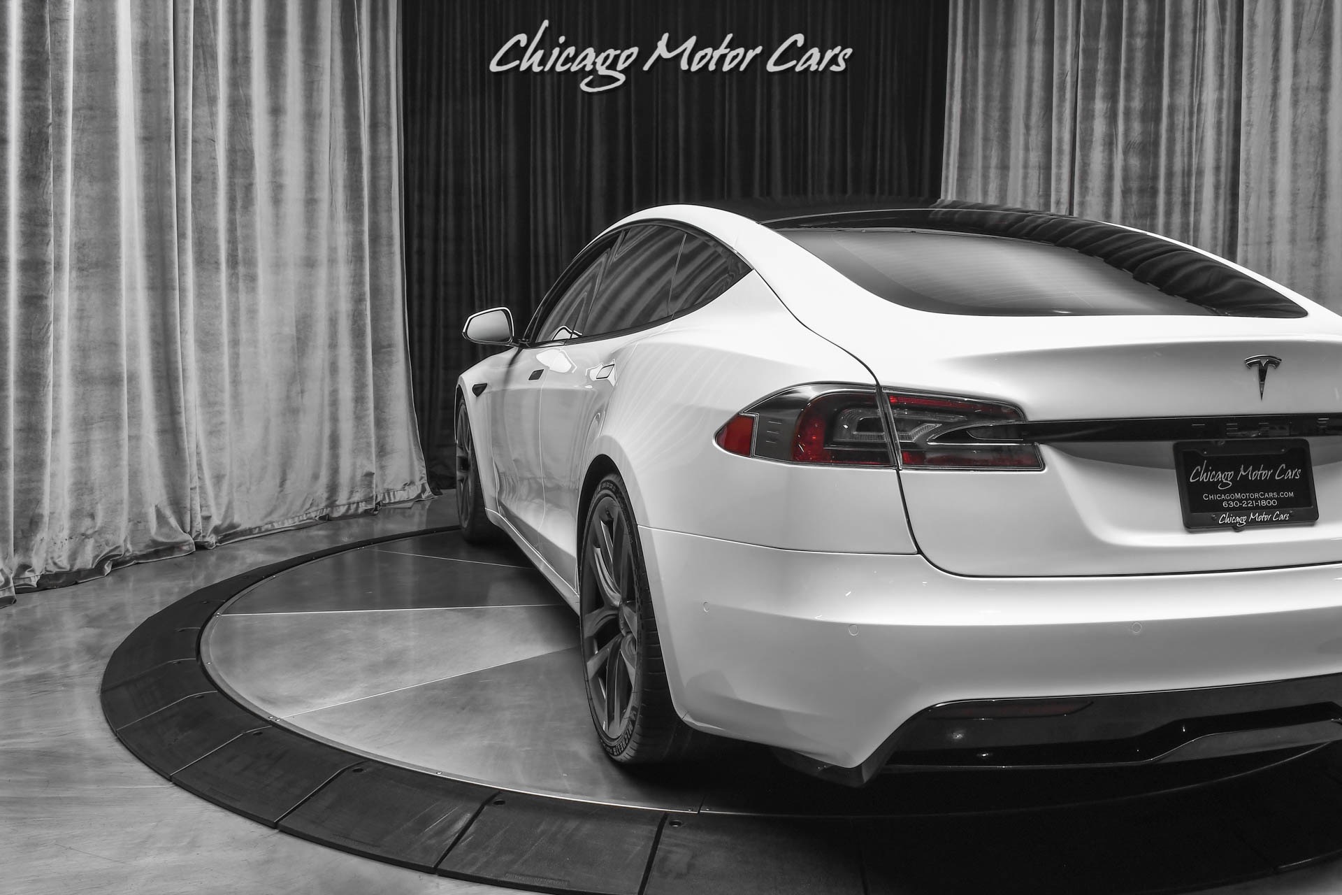 Tesla Model S Pearl White Vs White