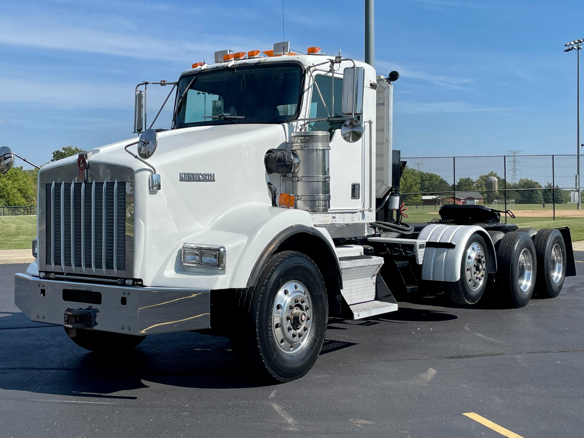 Used 2001 Kenworth T800 Tri-Axle Day Cab - CAT C15 - 515 HP - 46K Rears ...