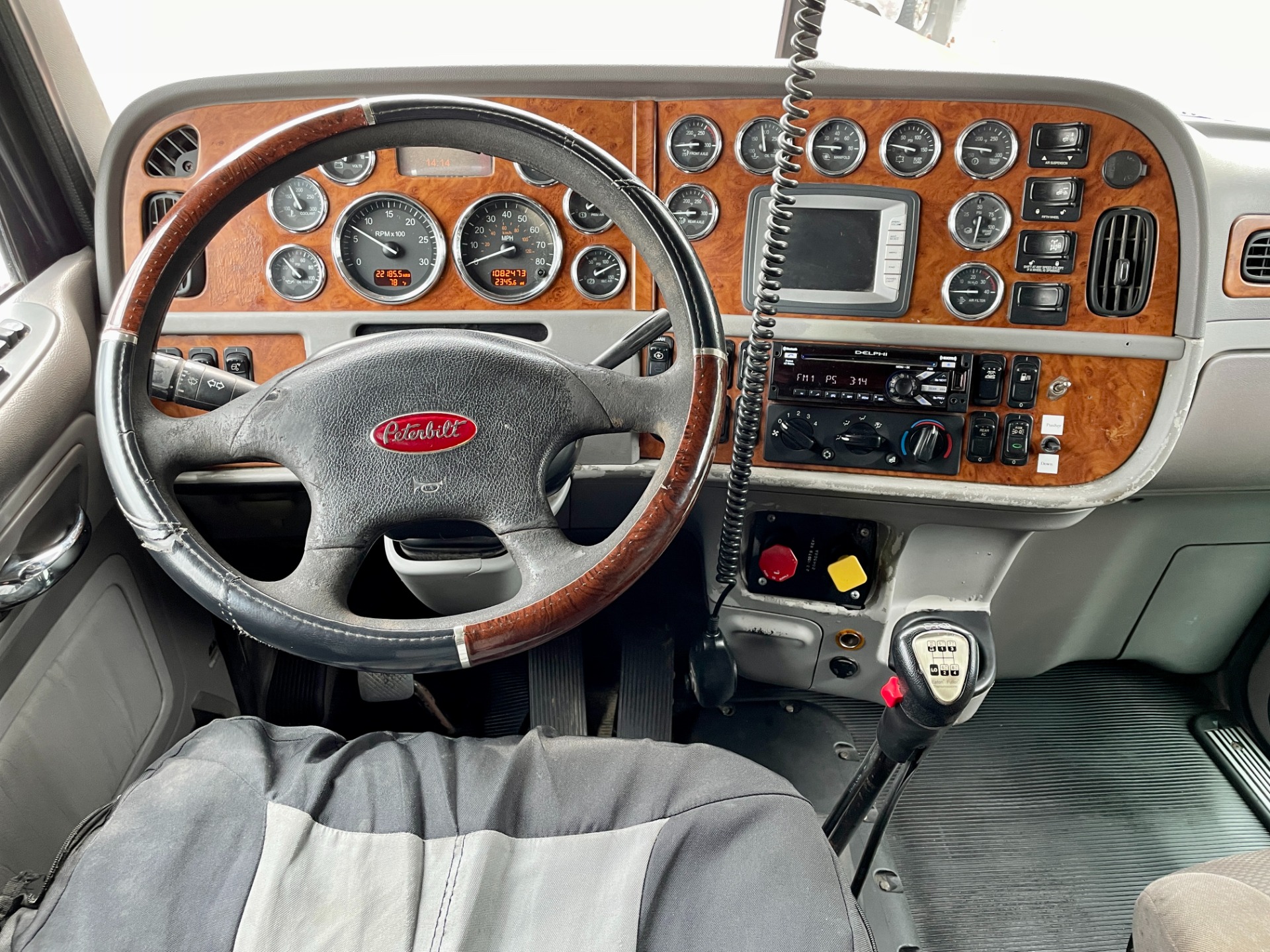 Peterbilt 388 Interior