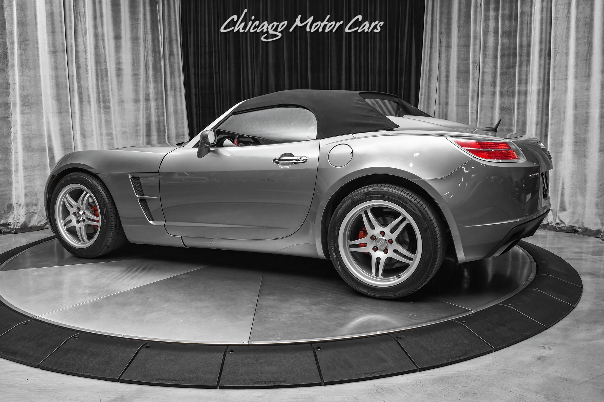Saturn Sky White