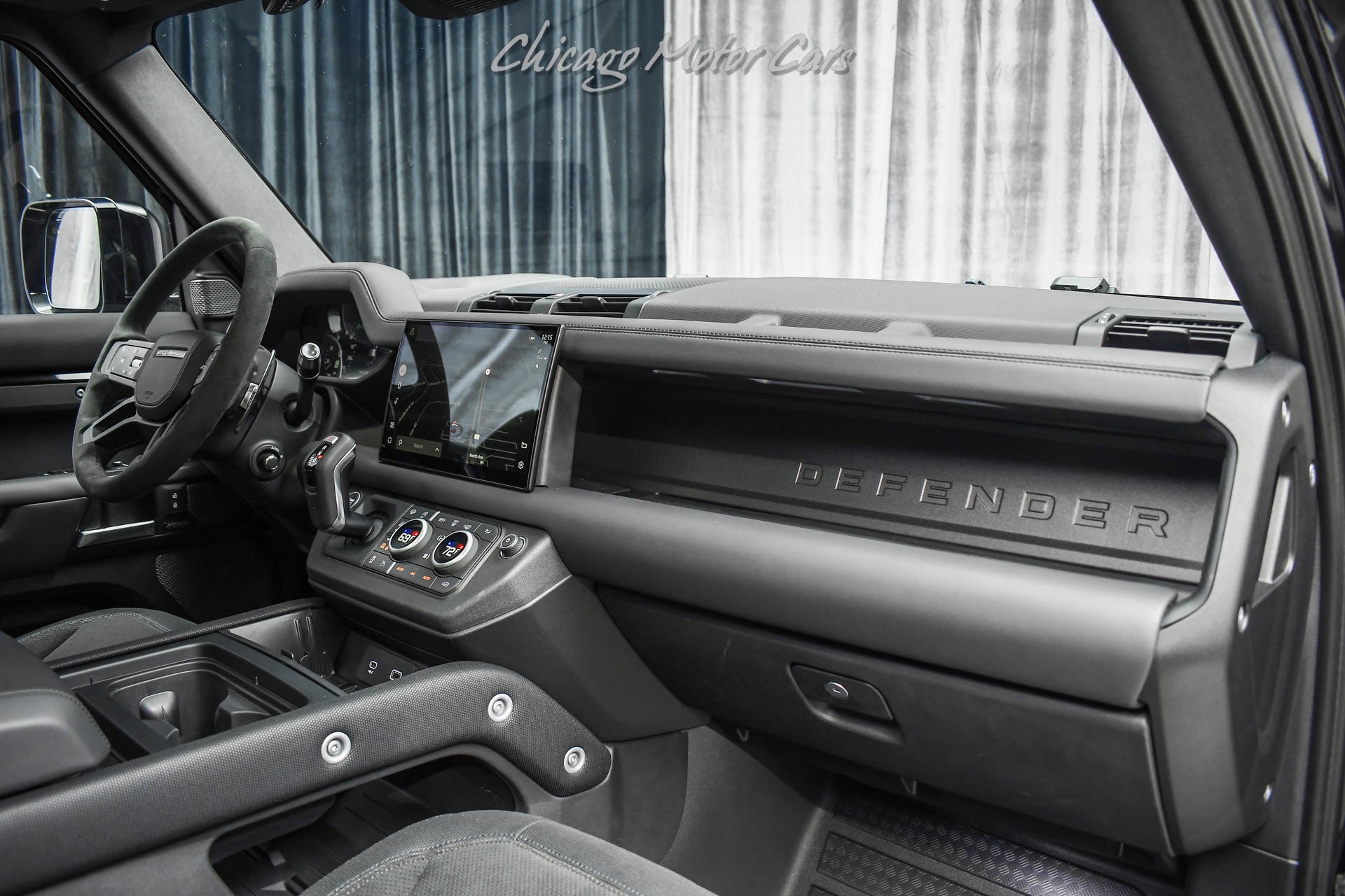 Land Rover Defender 2022 4 Door Interior