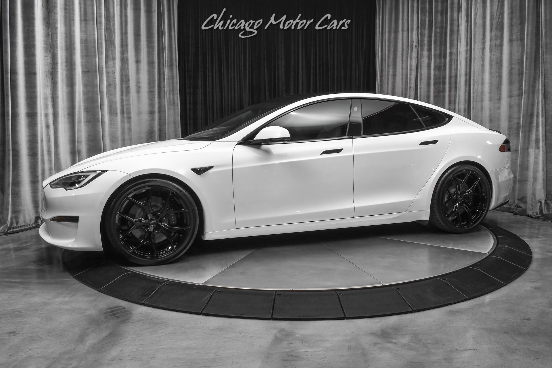 Used 2021 Tesla Model S Plaid Sedan Pearl White Autopilot LOW Miles Used 2021 Tesla Model S Plaid Sedan Pearl White Autopilot LOW Miles